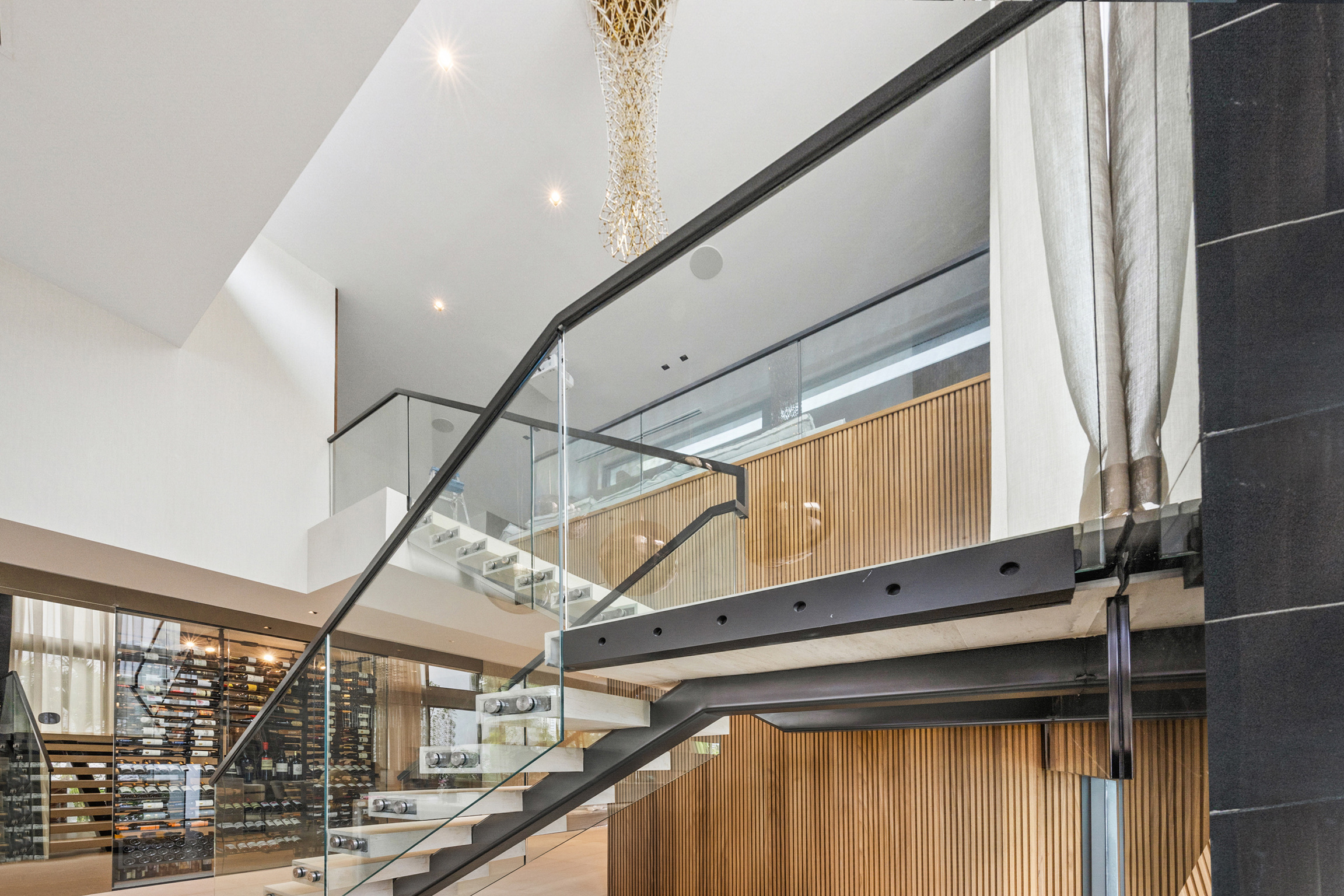 Lake Balboa Deck Builders : Create a Stunning Custom Space