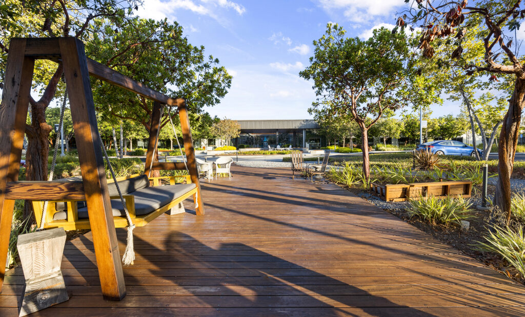 Deck Builders in Los Angeles : Premier Deck Company - La Decks