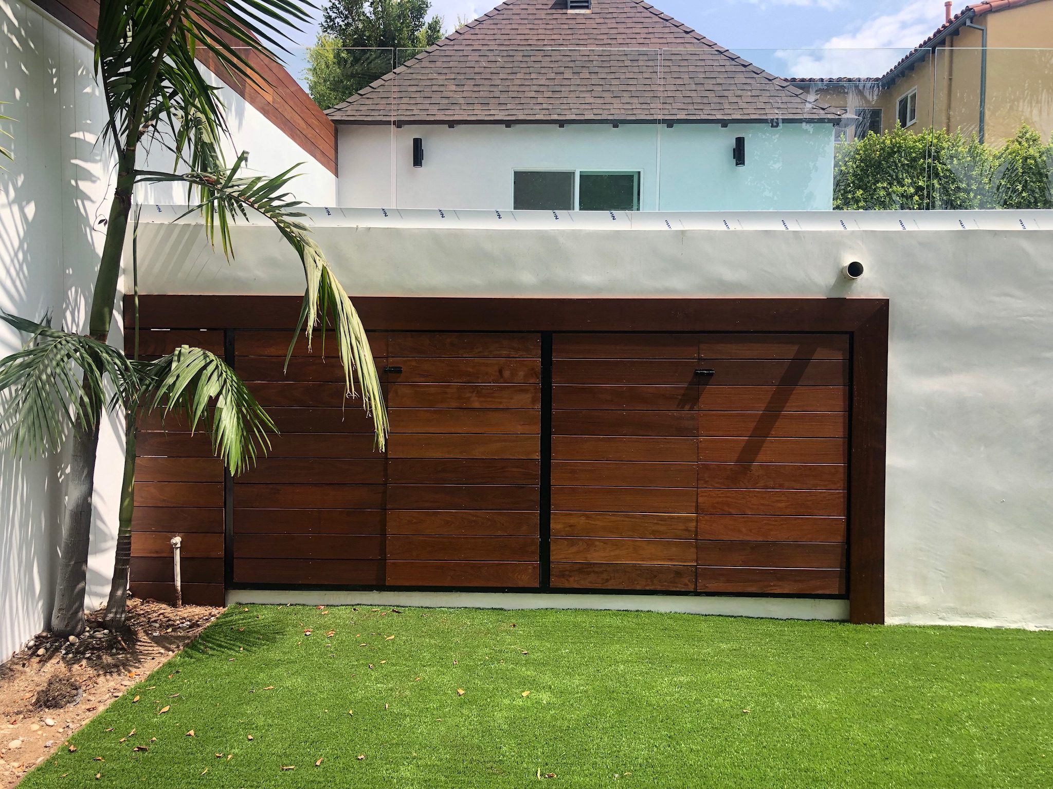 Ipe Fence: 4 Crucial Factors to Consider Before Installation